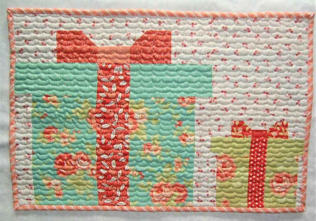 New Christmas Quilt Patterns: Christmas Present Quilt Pattern - ellis ...