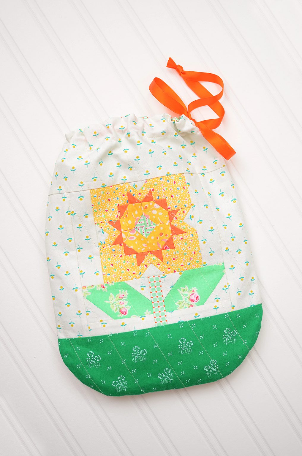 Quilted Gift Bag Pattern - Tutorial & Pattern Add-on - ellis & higgs